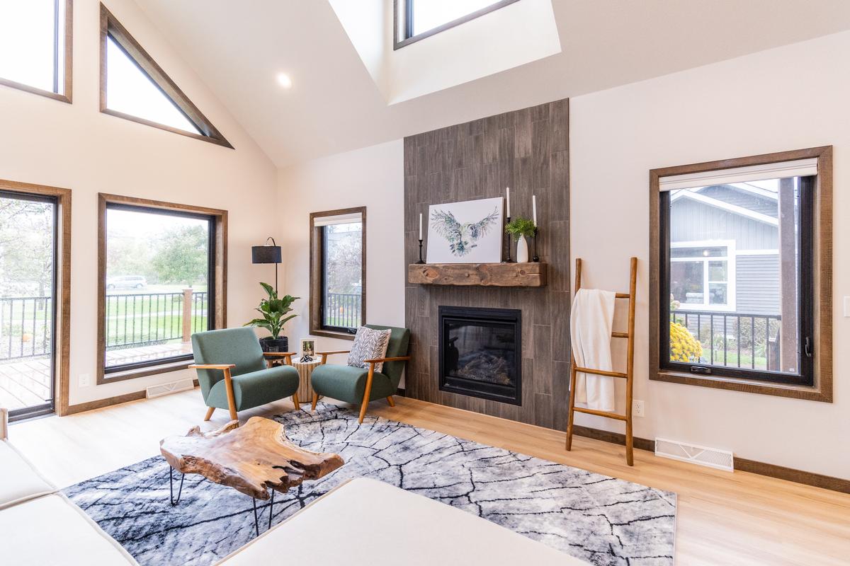 Custom Tamarack Chalet Project - Stratford Building Corporation
